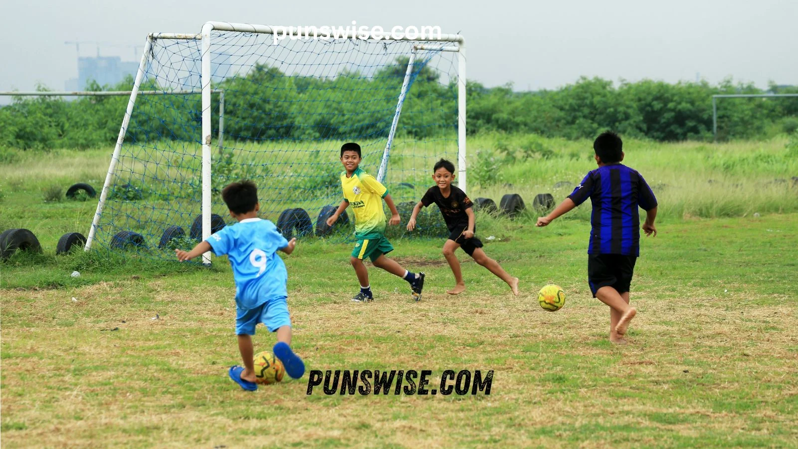 ⚽ 340+Soccer Puns: Kicking Up One Goal at a Time For 2025